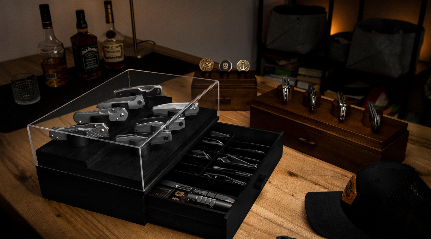 9 EDC Storage & Gadgets You Need in 2025 - Holme & Hadfield